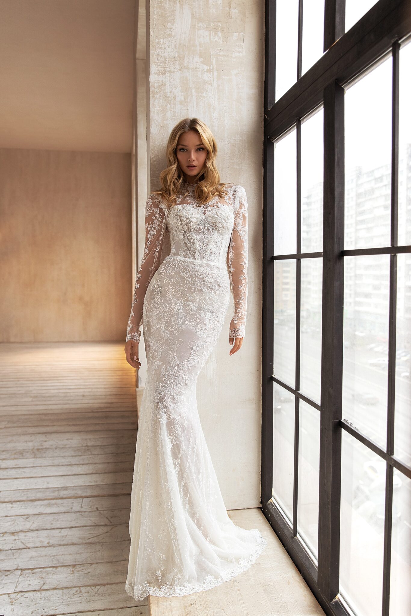 Low back wedding dress «Celine» with detachable overskirt | WONA