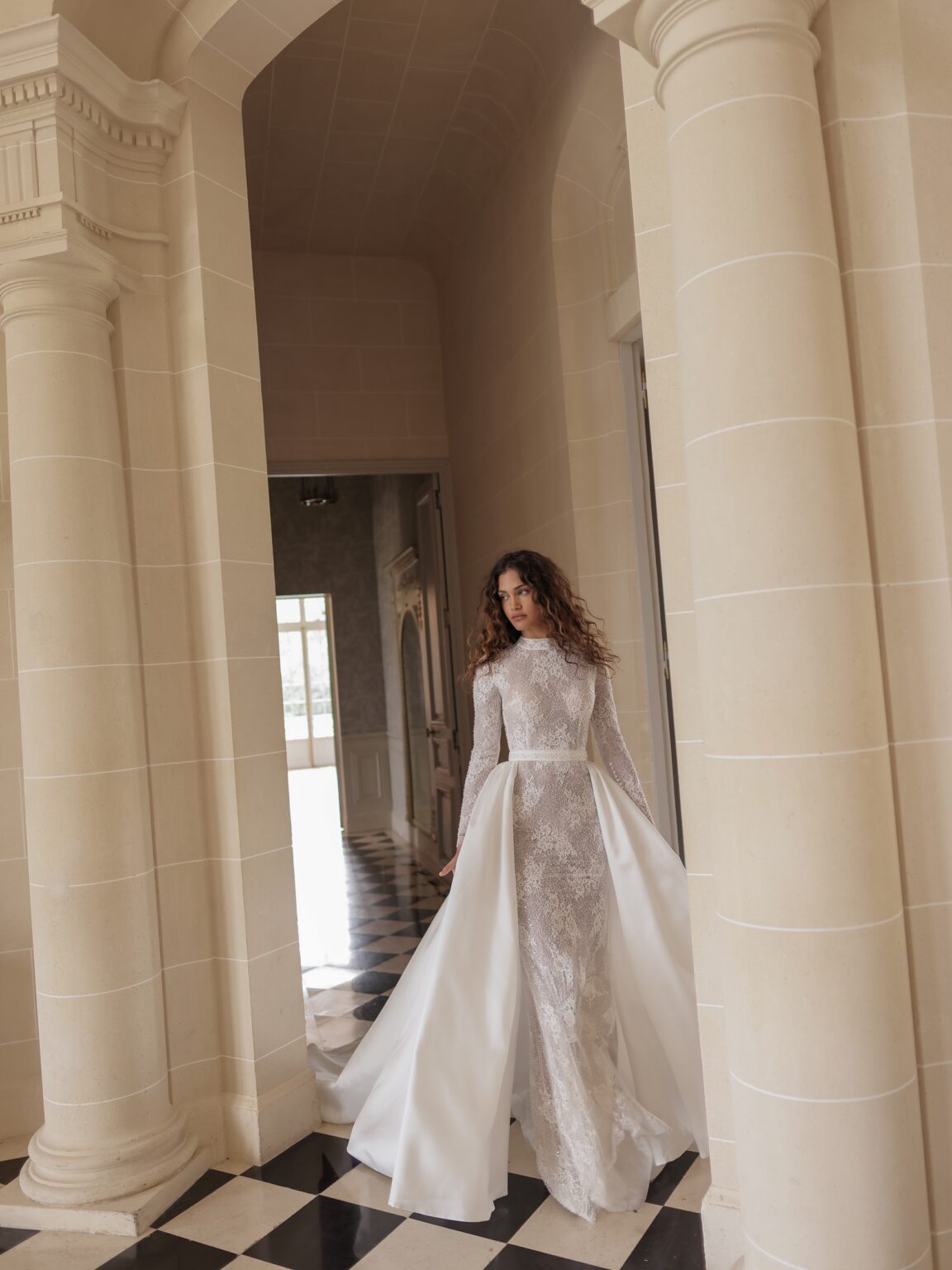 Lacing wedding dress «Petite» with corset | WONA